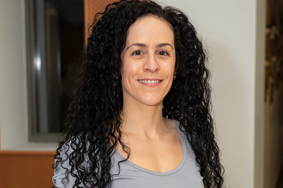 Professor working to redefine lab experiences | DailyNews