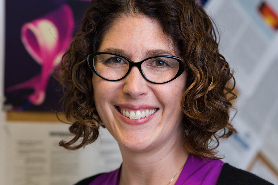 Professor called upon to promote inclusion in chemistry | DailyNews